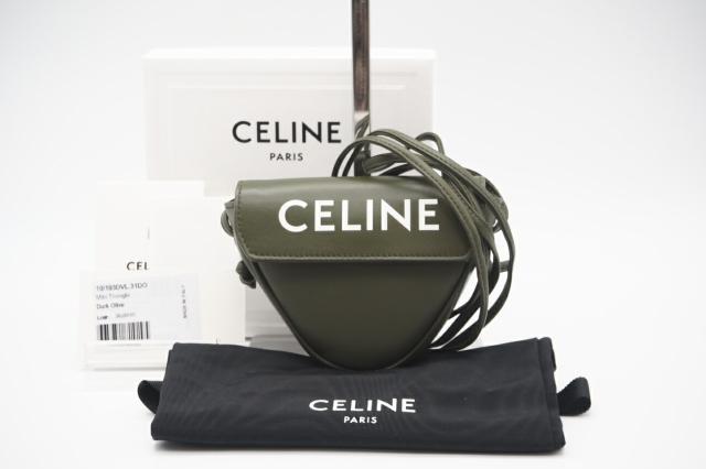 ☆安心の3大保証☆ Aランク ≪CELINE セリーヌ/ショルダーバッグ≫ 193DVL レザーロゴ トライアングル ポーチ カーキ ホワイト 送料無料