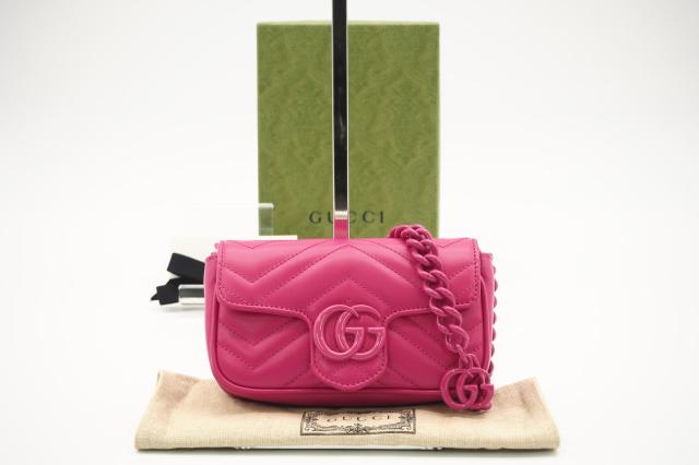 ☆安心の3大保証☆ Aランク ≪GUCCI グッチ/ショルダーバッグ≫ 699757 GGマーモント レザー チェーンショルダー ピンク 極美品 送料無料