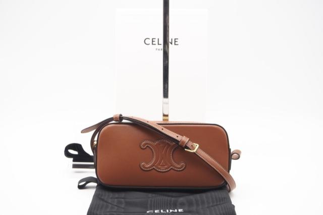 ☆安心の3大保証☆ Aランク ≪CELINE セリーヌ/ハンドバッグ≫ 10J583DR8 キュイル トリオンフ スムースカーフスキン ミニカメラバッグ タン ブラウン