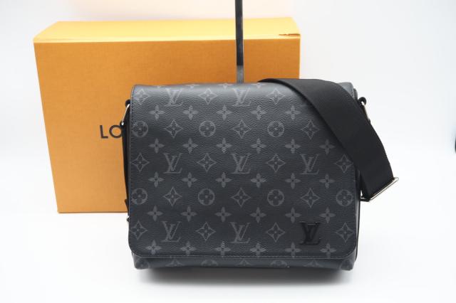 ☆安心の3大保証☆ Aランク ≪LOUIS VUITTON ルイ ヴィトン/ショルダーバッグ≫ M45272 モノグラム エクリプス ディストリクト PM NV2 ブラック グレー