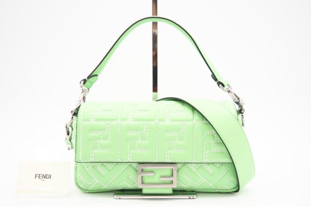 ☆安心の3大保証☆ Aランク ≪FENDI フェンディ/2WAYバッグ≫ 8BR600 ズッカ マンマバケット ミニ レザー ショルダー グリーン 極美品 送料無料