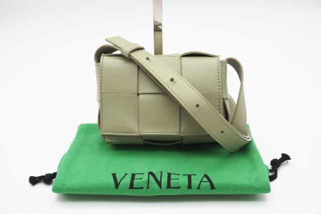 ★３日以内返品可★ BOTTEGA VENETA ボッテガ ヴェネタ 666688 キャンディー カセット カーキ バッグ