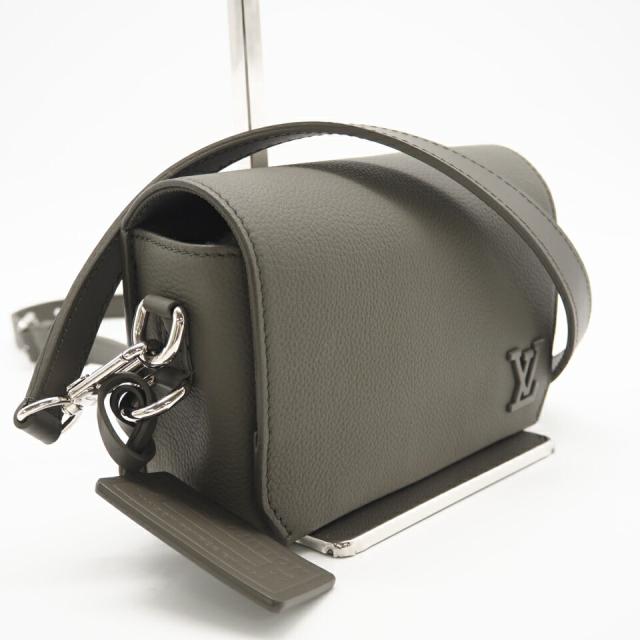 ★3日以内返品可★ LOUIS VUITTON ルイ ヴィトン M82086 ファストラインウェアラブル ウォレット カーキ ショルダーバッグ 極美品