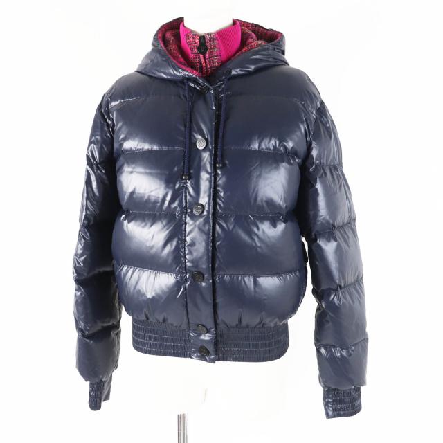 極美品◎CHANEL シャネル P59432 ココネージュ ツイード使い レイヤード風 ダウンジャケット ダークネイビー 36 ハンガー・ガーメント付き