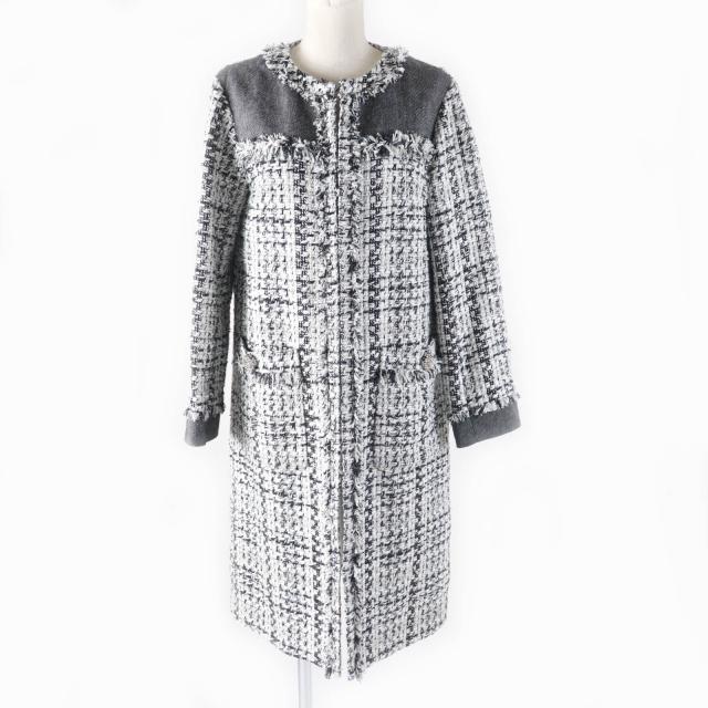 極美品★GRACE Class グレース クラス ジュール・トゥルニエ社製生地使用 ビジューボタン付 ノーカラー ツイードコート 白 黒 36 正規品