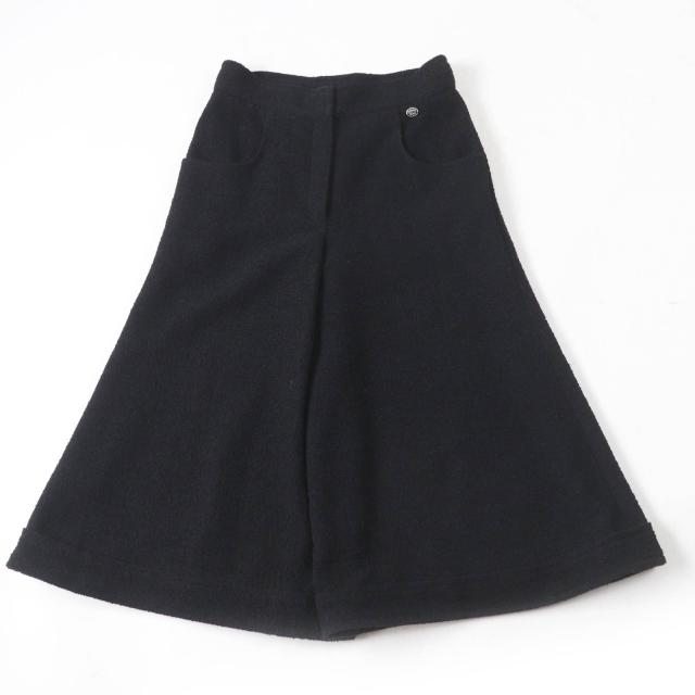 極美品☆CHANEL シャネル P54700V30847 ウール ロゴプレート ツイード ガウチョパンツ ワイドパンツ ブラック 38 仏製 正規品 レディース