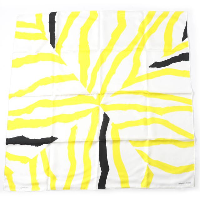 極美品☆HERMES エルメス カレジェアン カレ90 ROSACE DE JANOS BER シルク100％ スカーフ イエロー系 箱付き フランス製 レディース