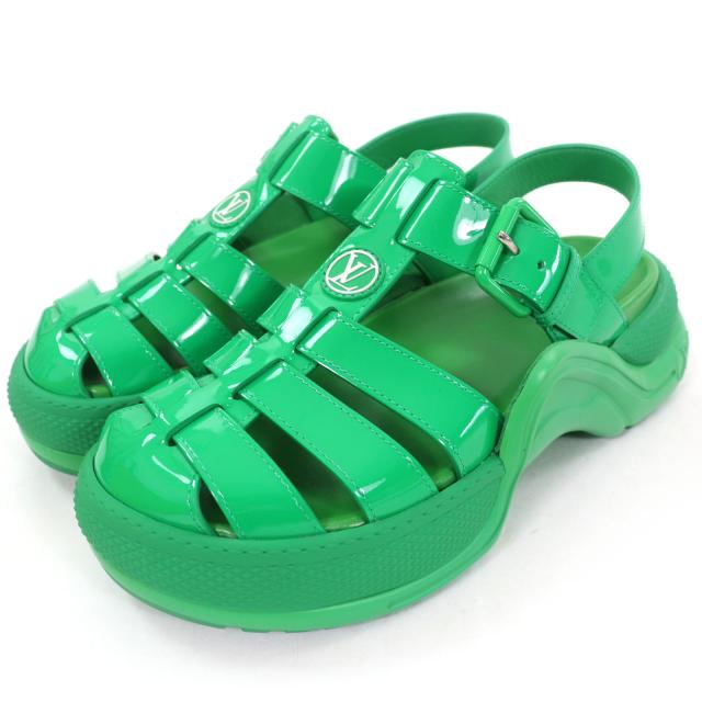 未使用品☆LOUIS VUITTON ルイヴィトン 1AB17J アークライト・ライン パテントレザー LVロゴ サンダル グリーン 36 箱付 伊製 レディース