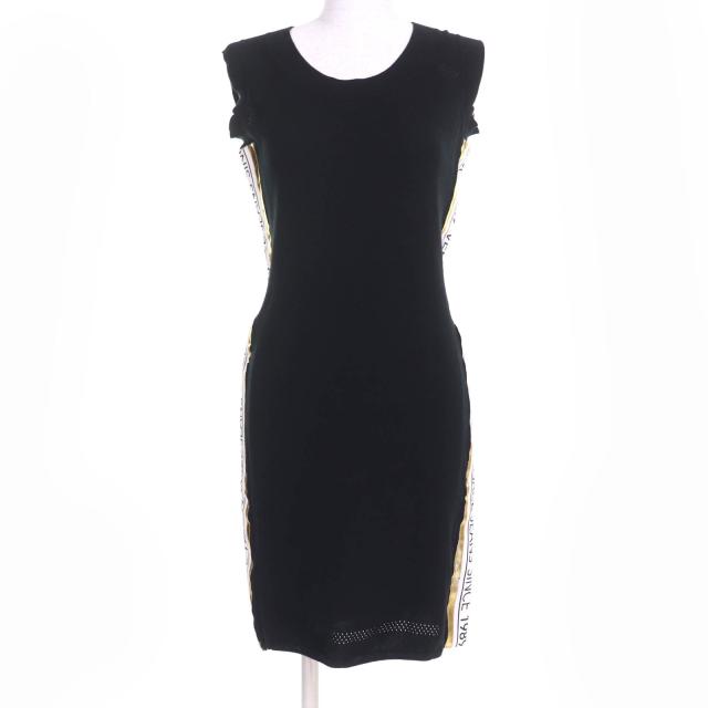 美品☆Versace Jeans ヴェルサーチ・ジーンズ B4HTB804 ロゴテープデザイン ノースリーブ ニット ワンピース ブラック M レディース