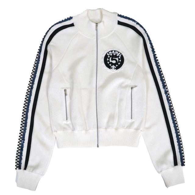 美品△CHANEL シャネル 2023年製 P74166 ココマーク ロゴ NO.5 ワッペン スパンコール装飾 ブルゾン ホワイト ブラック 38 伊製 正規品