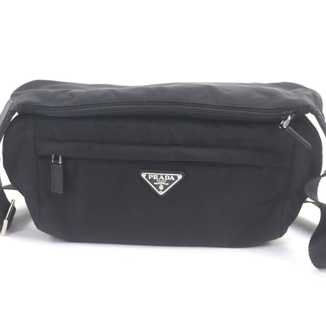美品□PRADA プラダ 2VH994 Re-NYLON トライアングルロゴ 三角プレート ショルダーバッグ 斜め掛けバッグ ブラック メンズ 定価363000円
