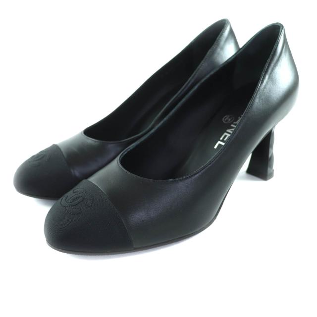 極美品★CHANEL シャネル 23S G40154 ラムスキン ココマーク刺繍入り マトラッセ プレーントゥ レザー パンプス ブラック 38.5 箱・袋付