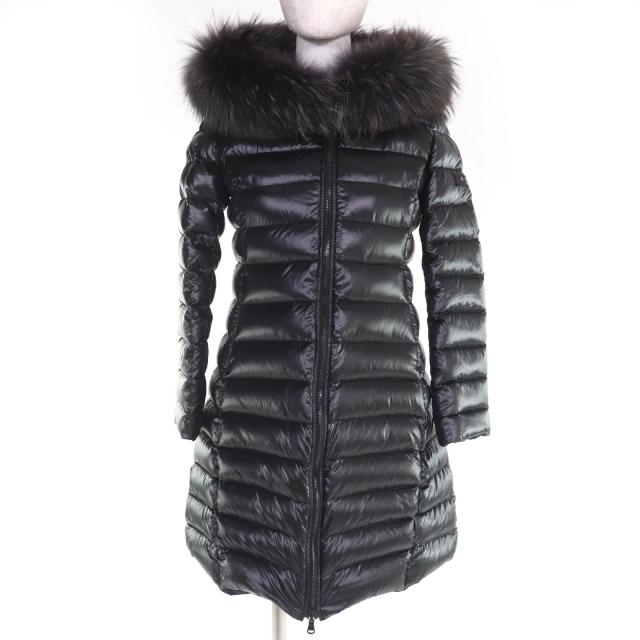 美品☆TATRAS タトラス LTAT20A4706 ISERA ラクーンファー・フード付 リバーシブル ダウンコート ブラック 01 正規品 レディース