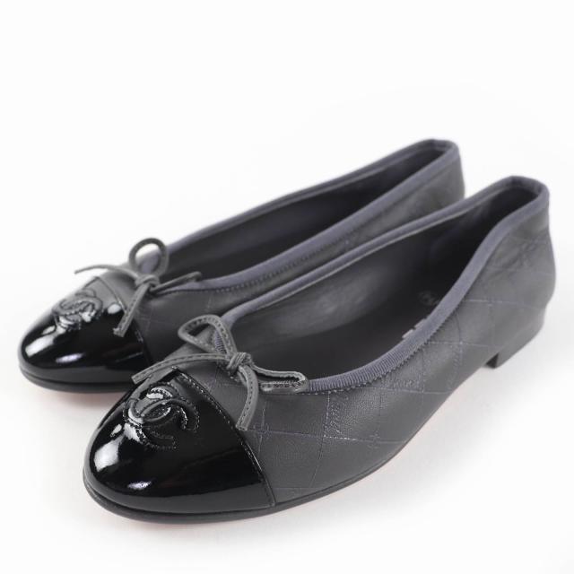 美品☆CHANEL シャネル G02819 ココマーク・ロゴデザイン リボン レザー パンプス バレエシューズ グレー 35.5 イタリア製 レディース