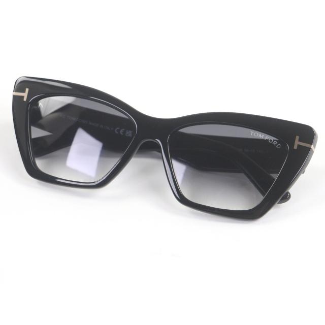 極美品□TOM FORD トムフォード TF871 Wyatt グラデーションレンズ サングラス ブラック グレー系レンズ 56□15-140 イタリア製 メンズ