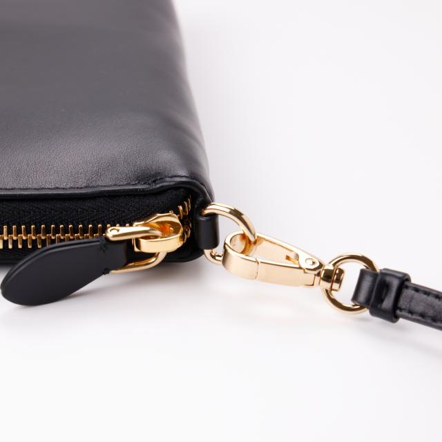 MIUMIU ミュウミュウ 財布 5ML055 パスポートホルダ ネックウォレット