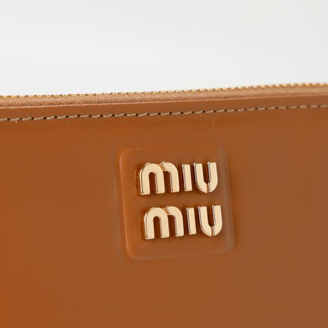MIUMIU ミュウミュウ 財布 5ML055 パスポートホルダ ネックウォレット