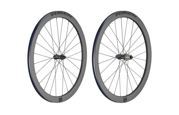 TOKEN C45D Resolute カーボンCL シマノ11s【沖縄・離島への配送不可】