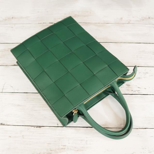 Pua Moena ピュアモエナ イタリアンシープスキン メッシュデザイン 2waWAYショルダーバッグ PUMPM11148 Pua Moena ピュアモエナ イタリアンシープスキン メッシュデザイン