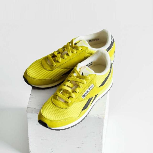 リーボック スニーカー Reebok  クラシック AZ ランニング ローカット スニーカー “CLASSIC AZ” classic-az-same1  クーポン対象