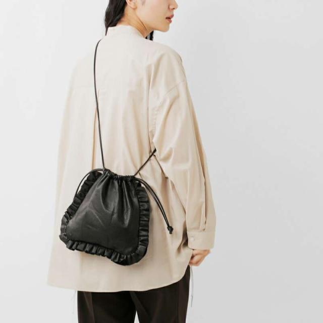 シシ ショルダーバッグ Sisii  レザー ミニサイズ フリルポーチ “MINI SIZE FRILL POUCH” im-03  クーポン対象