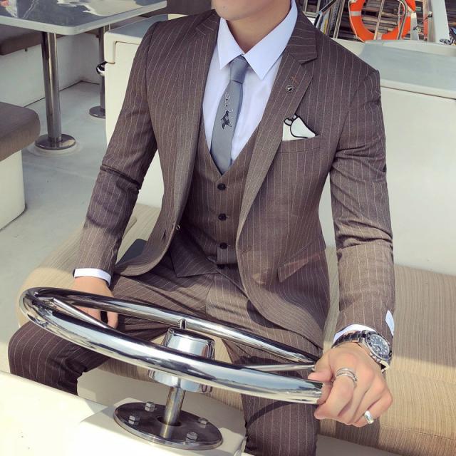 【水曜日まで！10％クーポン配布中】 スーツ メンズ 上下セット ビジネススーツ 30代 40代 50代 おしゃれ 秋冬春 ドレススーツ 結婚式 二次会 パーティー スリム 就職 卒業式 水曜日まで！10％クーポン配布中】 スーツ メンズ 上下セット ビジネス