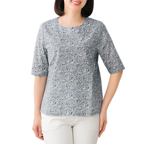 カットソー Tシャツ ブラウス レディース 花柄 丸首 日本製 綿100％ 小花柄プリントブラウス ブルー系 五分袖 婦人服 ミセス シニア 女性 コットン かわいい シニアファッション 40代 50代 60代 70代 80代 母の日 お母さん おばあちゃん 春物 夏物 春夏　fuji　p21436