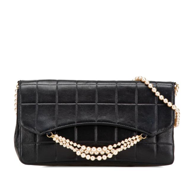 シャネル チョコバー ショルダーバッグ ブラック ラムスキン フェイクパール レディース CHANEL 【中古】