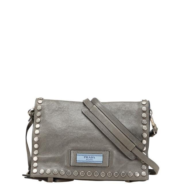 プラダ エティケット スタッズ 斜め掛け ショルダーバッグ 1BD082 グレー レザー レディース PRADA 【中古】
