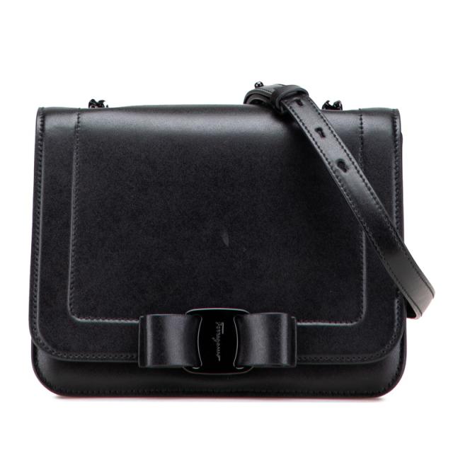 サルヴァトーレフェラガモ ヴァラリボン チェーン ショルダーバッグ AU-21 G877 ブラック レザー レディース Salvatore Ferragamo 【中古】