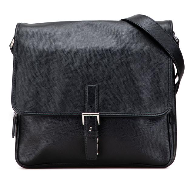 プラダ 三角ロゴプレート 斜め掛け ショルダーバッグ ブラック サフィアーノ レザー レディース PRADA 【中古】