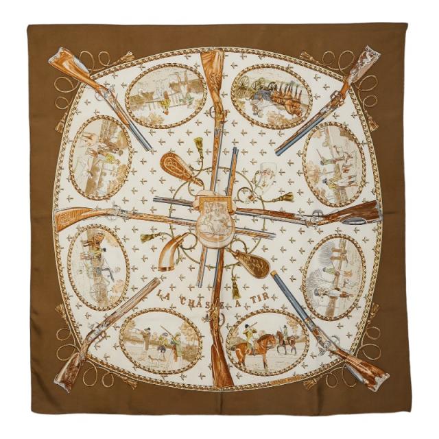 エルメス カレ90 LA CHASSE A TIR マスケット銃での狩猟 スカーフ カーキグリーン マルチカラー シルク レディース HERMES 【中古】