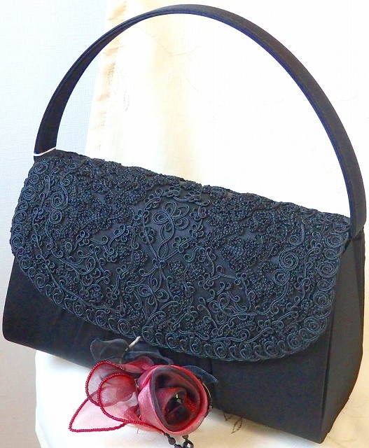 ブラックフォーマル フォーマルバッグ 黒 岩佐 イワサ 日本製 布製 ブランド 容量大 コード刺繍 クリーンコート 撥水 撥油 抗菌 防カビ ブランド 高級 織物 希少素材 葬儀 葬式 法事 家族葬 バッグ ハンドバッグ 上質 伝統技法 冠婚葬祭 慶弔両用 喪装 洋装 和装 8637 (8637)