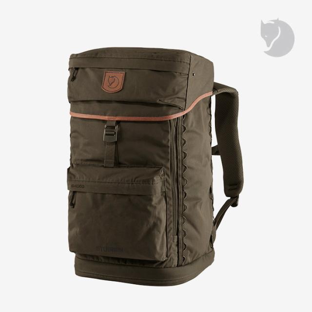 ・FJALLRAVEN｜Singi Stubben Daypack Built-In Frame/ フェールラーベン/シンギ スタッベン デイパック ビルトイン フレーム/ダークオリーブ #