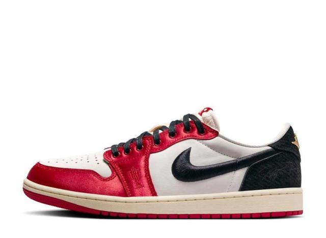 Trophy Room × Nike Air Jordan 1 Low OG Sail and Varsity Red トロフィールーム × ナイキ エアジョーダン1 ロー OG セイル アンド バーシティレッド
