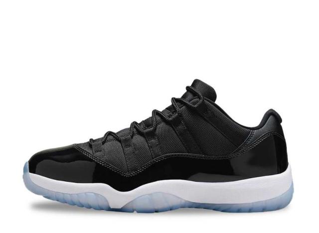 Nike Air Jordan 11 Retro Low Black and Varsity  ナイキ エアジョーダン11 レトロ ロー ブラック アンド バーシティロイヤル