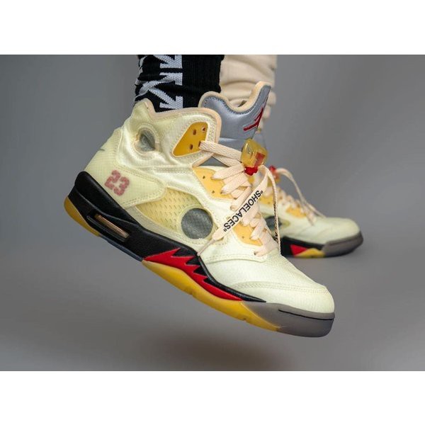 オフホワイト×ナイキ エアジョーダン5 セイル OFF-WHITE×NIKE オフホワイト×ナイキ エアジョーダン5 セイル OFF-WHITE×NIKE