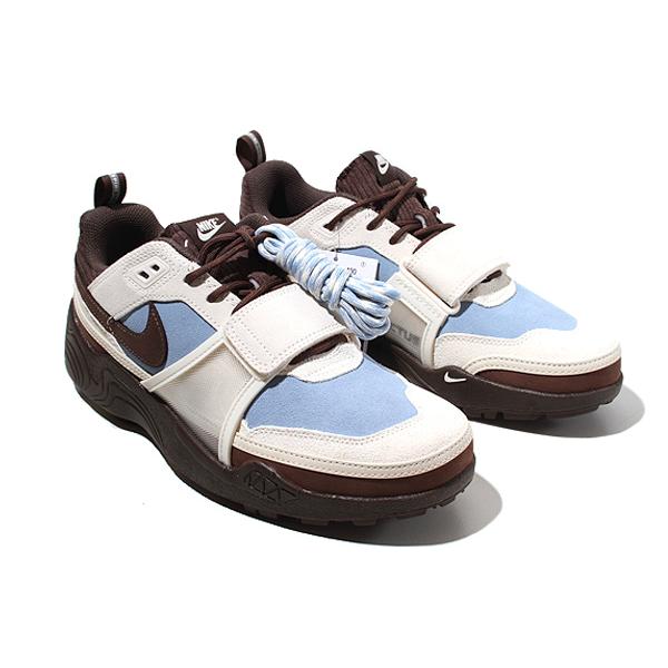 Travis Scott × Nike Zoom Field Jaxx Pale Ivory and Leche Blue トラヴィススコット × ナイキ ズームフィールドジャックス ペールアイボリー アンド レチェブルー