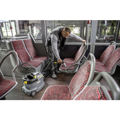 ■KARCHER カーペットリンスクリーナー PUZZI 8/1〔品番:1.100245.0〕【5429397:0】[店頭受取不可]