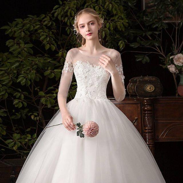 ウェディングドレス プリンセスライン ラウンドネック ロングスリーブ 花嫁 レース 花柄 ロングドレス プリンセスドレス ホワイト ナチュラル系 お嫁さん 結婚式 編み上げ シンプル