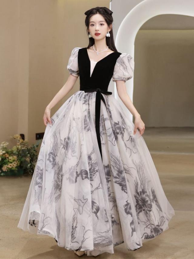 イブニングドレス女性お洒落高級感軽い贅沢黒花柄高級気質パーティー成人式成人式ワンピースロング