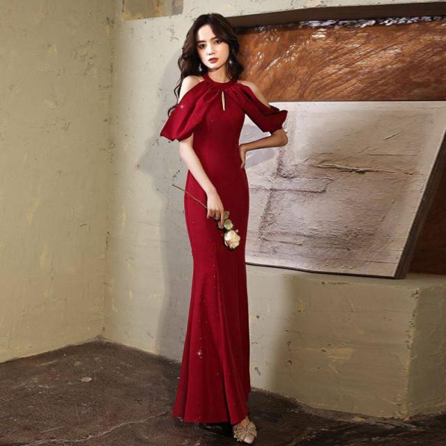 シンプルな赤いドレスワインレッドスリムセクシーなドレス新商品？生日パーティーフィッシュテールドレス