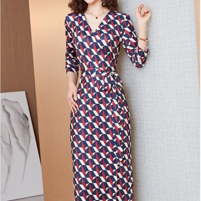 ワンピース 上着 人気 おすすめ おしゃれ お洒落 激安 安い 送料無料 プチプラ 長袖 ロング Vネック タイト 膝丈 スリット 柄 プリント 可愛い かわいい 韓国 カジュアル きれいめ 大人 上品