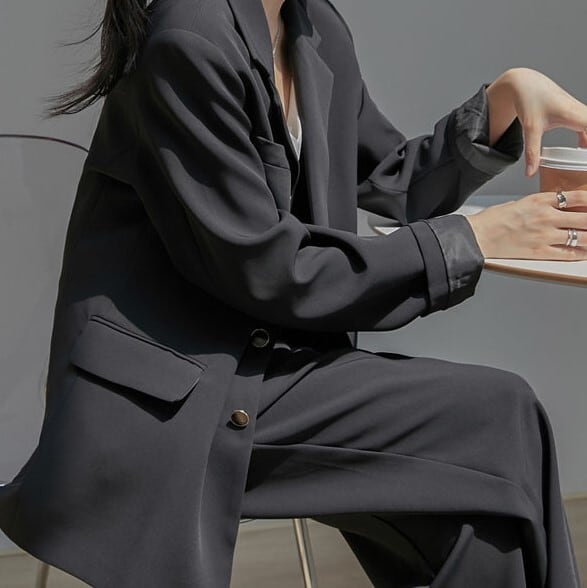 セットアップ 2点 レディース テーラードジャケット ベルベット スーツ パンツ インスタ映え 高見え 可愛い かわいい 韓国 かっこいい カジュアル 大人 上品 きれいめ シンプル クラシック