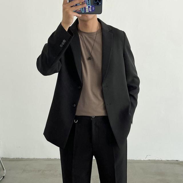 スーツ 紳士服 男 メンズ 人気 おすすめ おしゃれ お洒落 激安 安い 格安 送料無料 プチプラ 上下２点セット セットアップ テーラードジャケット パンツ スラックス テーパードパンツ 無地