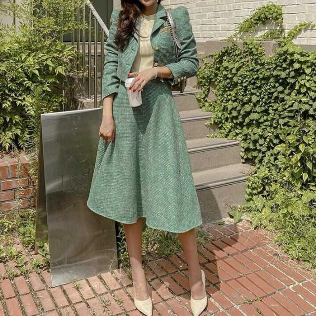 セットアップ ジャケット 上着 2点セット スーツ クロップ丈 ジャケット レトロ フレアスカート ツイード メランジ ショート丈 膝上 袖あり 長袖 上下セット 2点セット ツーピース かわいい