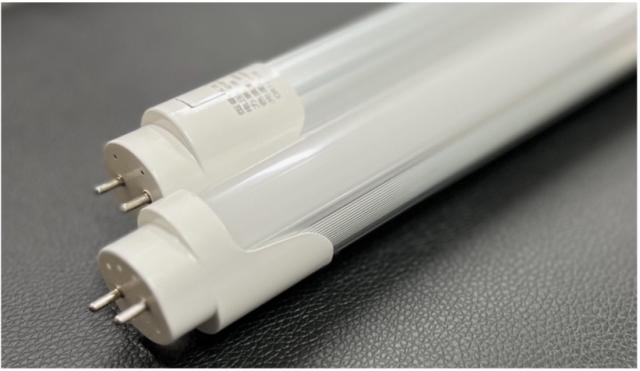 お得な30本セット 超特価 送料込み 高演色 40形LED直管 Ra95 昼光色 6000K 18W 2000lm きれいなあかり 両側給電 HLIOSTUBE98 限定特価