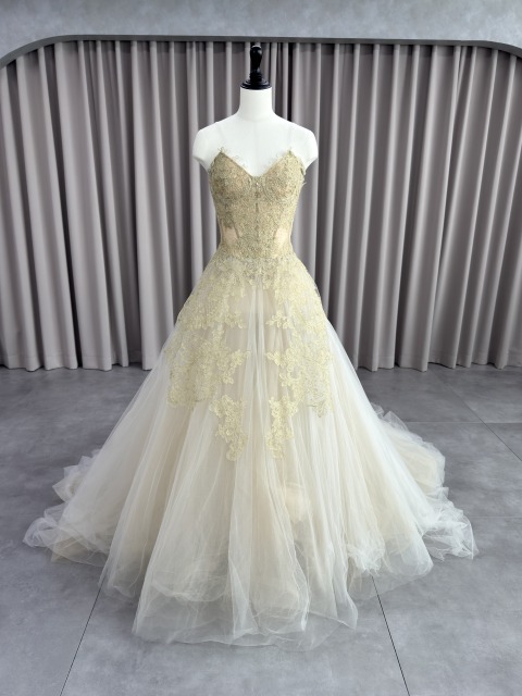 ヴェラウォン VERA WANG BRIDE Anne.A Aライン ウェディングドレス ベージュ ファーストオーナー チュール ベアトップ 刺繍