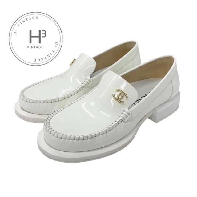 シャネル CHANEL ローファー 革靴 靴 シューズ パテントレザー ホワイト ゴールド ココマーク
