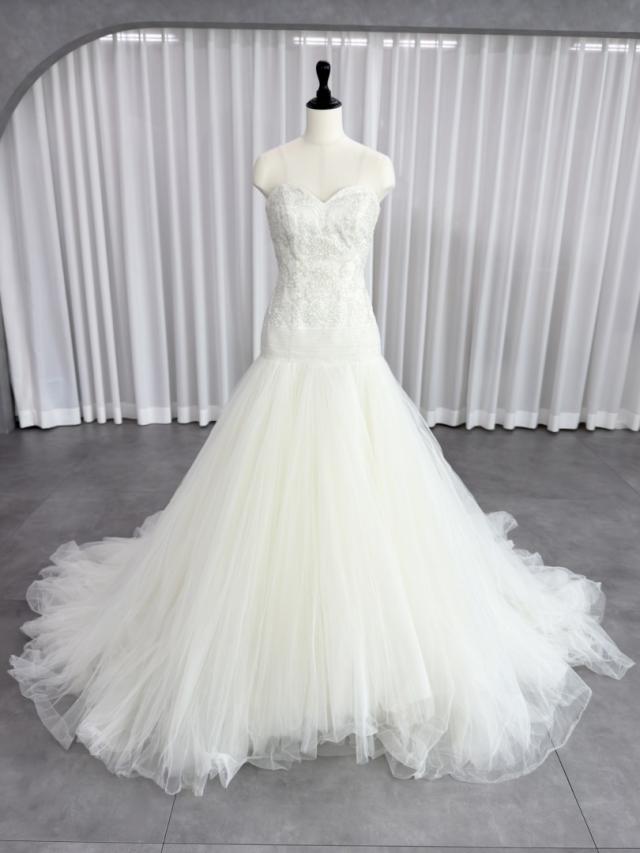 ルナノビアス LUNA NOVIAS Aライン/マーメイドライン ウェディングドレス ホワイト 白 ファーストオーナー　チュール